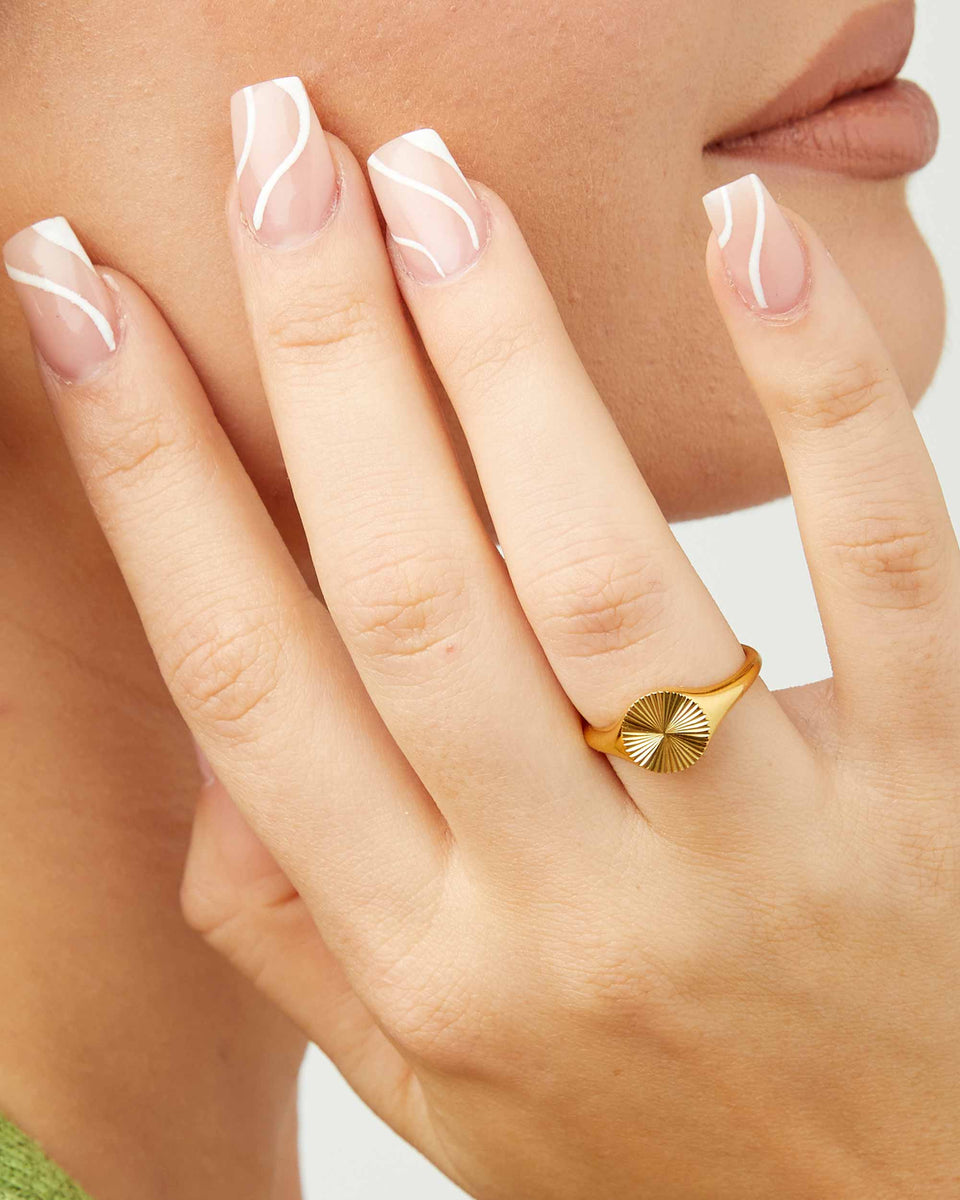 Gold Sunray Ring | Larosa Jewellery UK